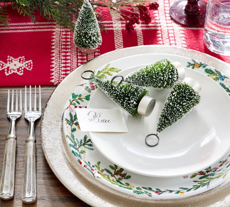 Christmas in the Country Stoneware Dinner Plates – Set of 4 | Pottery ...